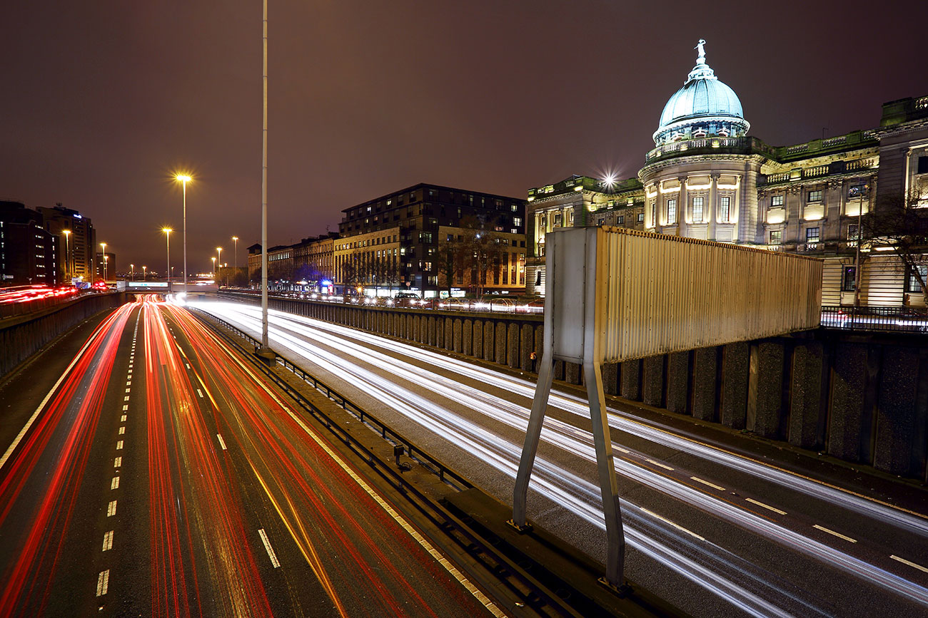 Sunken Highway at Night : r/CitiesSkylines